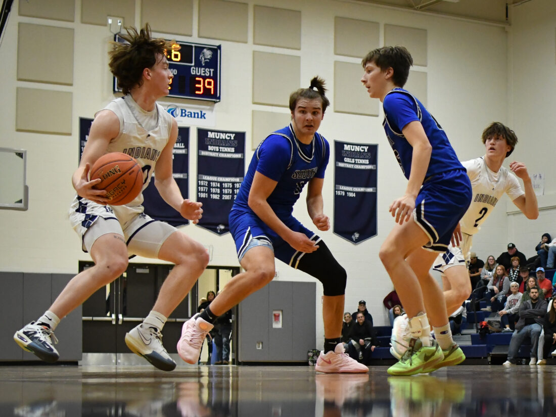 Big man, big game: Hampe helps Muncy rally and win thriller against ...